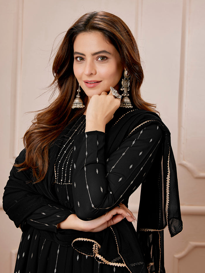 Saadgi: Stylish Festive Kurta Sets online